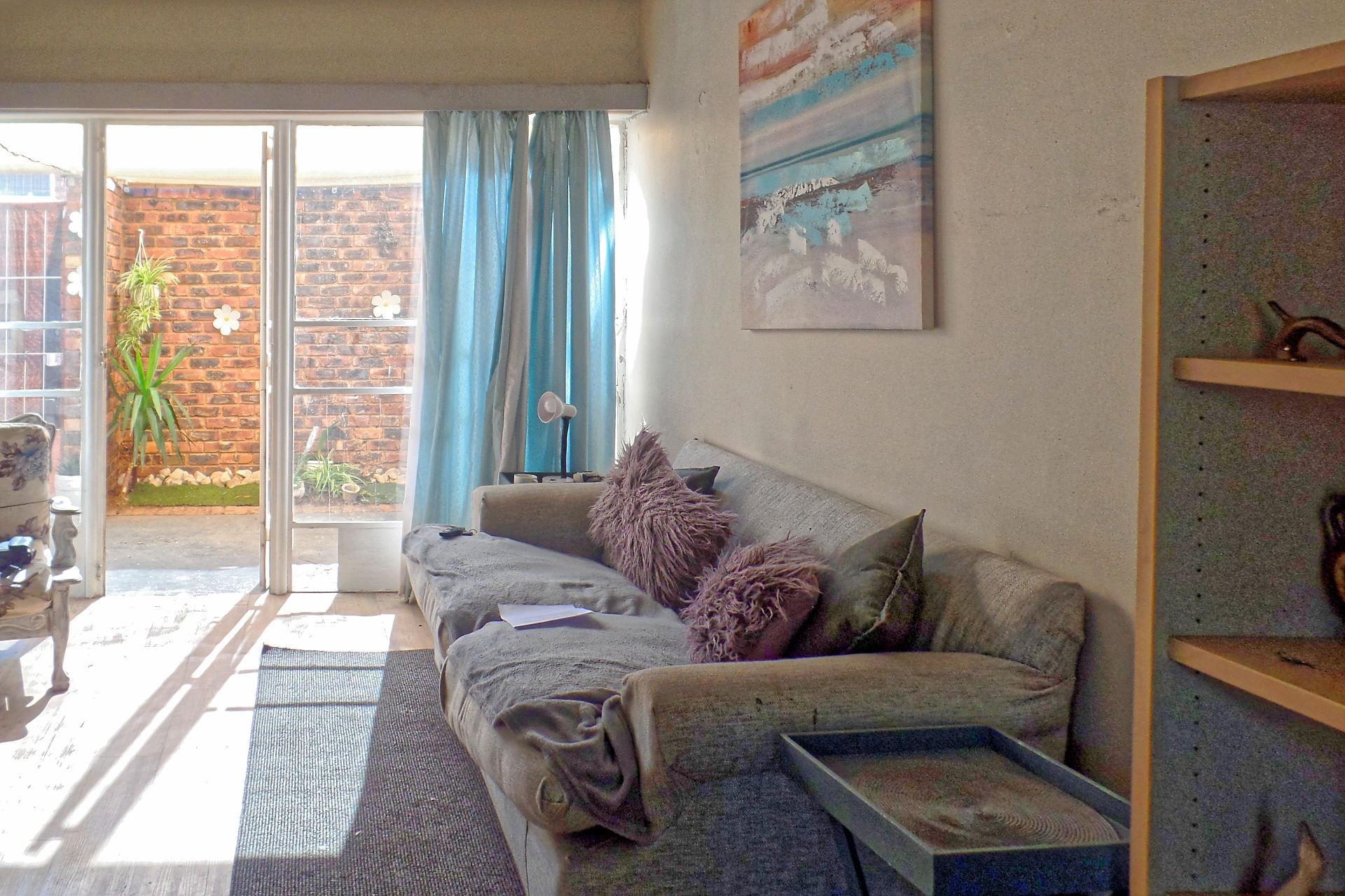 Neat 2-Bed Unit For Sale in Silverton | RealProp Sales & Rentals